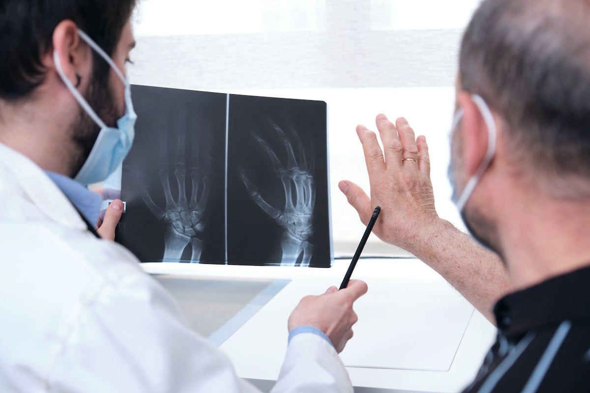 What is Rheumatoid Arthritis (RA): Symptoms, Causes &… | ApriaHome